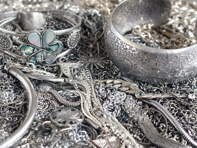 Silberschmuck – Goldankauf Vaihingen Enz für Edelmetalle aller Art von Altgold, Silber, Zinn ...